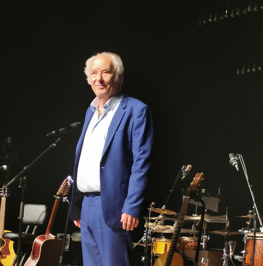 Maxime LE FORESTIER - Y A D'LA JOIE PRODUCTIONS